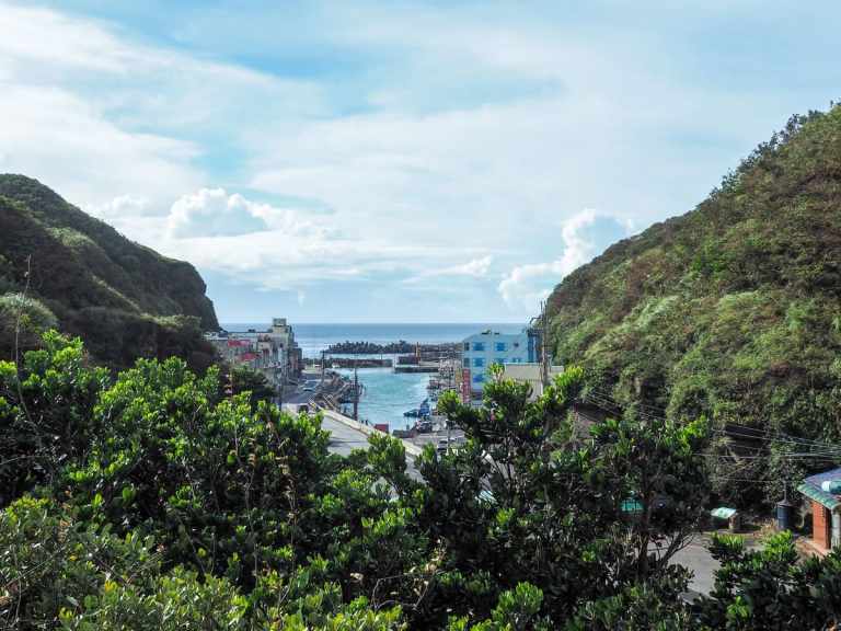 BITOUJIAO TRAIL (鼻頭角步道) | taiwan trails and tales