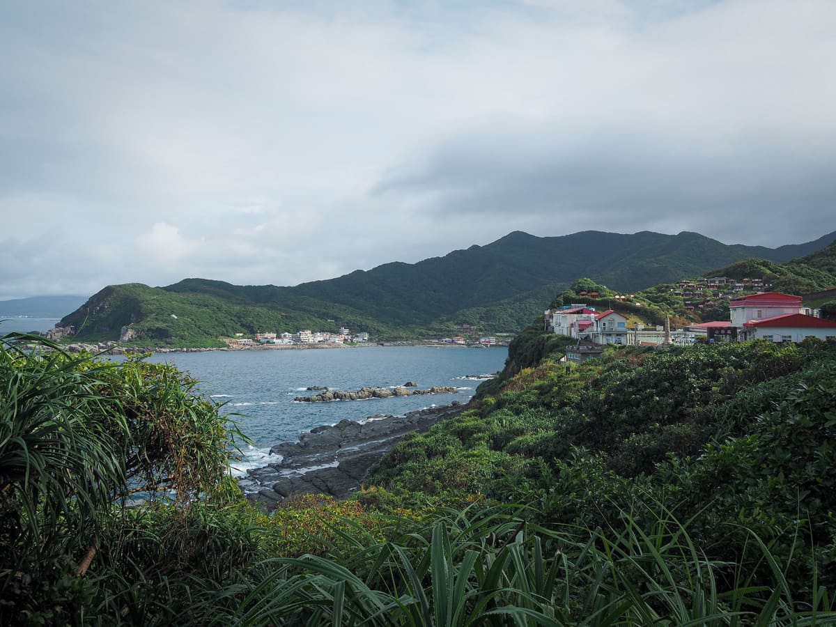 BITOUJIAO TRAIL (鼻頭角步道) | Taiwan Trails and Tales